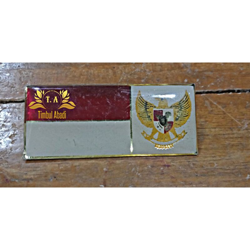 Jual pin merah putih garuda dasar putih (MPG) | Shopee Indonesia