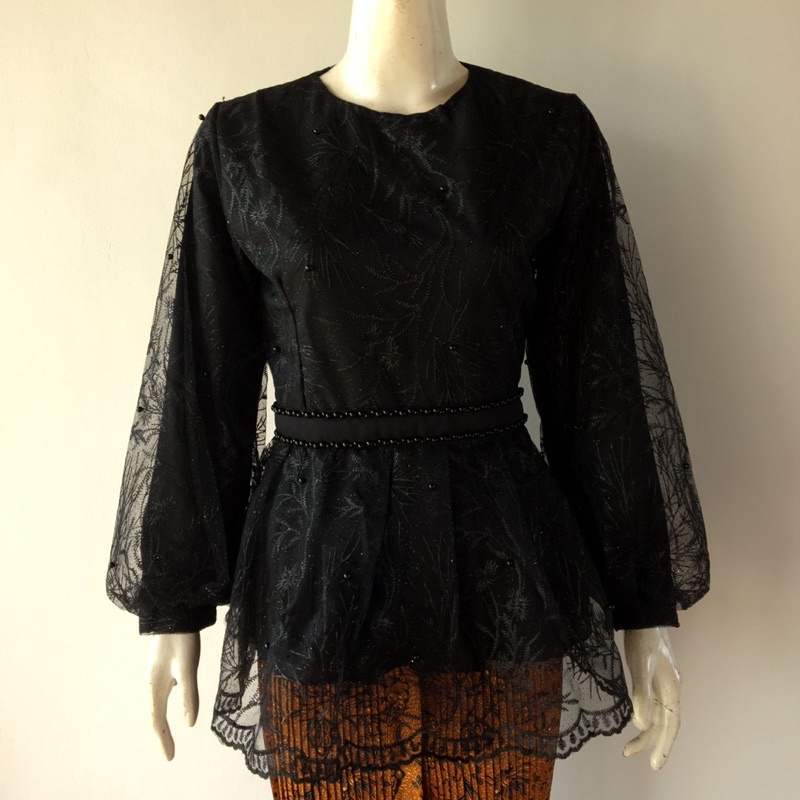 Jual Kebaya hitam/kebaya wisuda/kebaya kondangan hitam | Shopee Indonesia