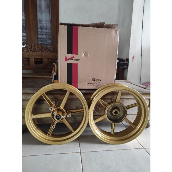 Jual VELG RACING AEROX VENOM STARMAX VROSSI RING 14 GOLD | Shopee Indonesia