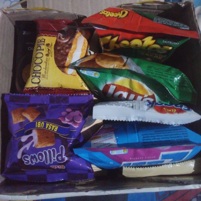 Jual Custom Snack Box Hadiah Ulang Tahun Pacar Adik Adek Teman Saudara ...