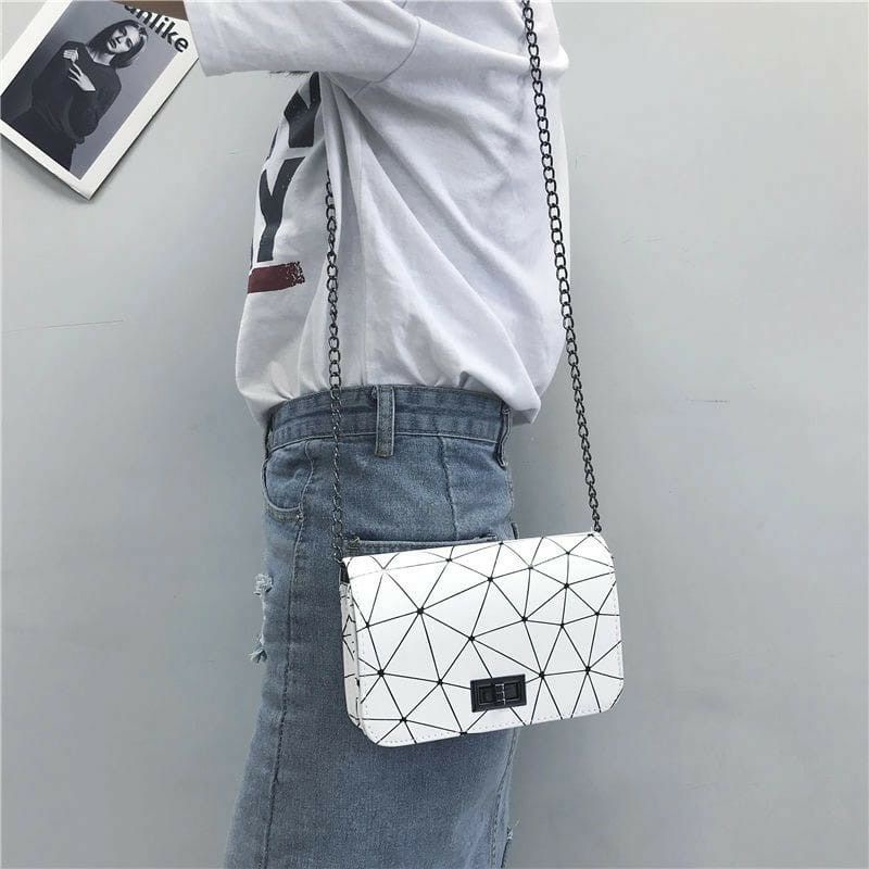 Jual ADA TAS SELEMPANG HELENA | Shopee Indonesia