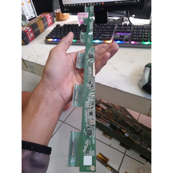 Jual TCON TICON TIKON PAPAN PANEL TV PANASONIC TH32D305 TH 32D305 G ...