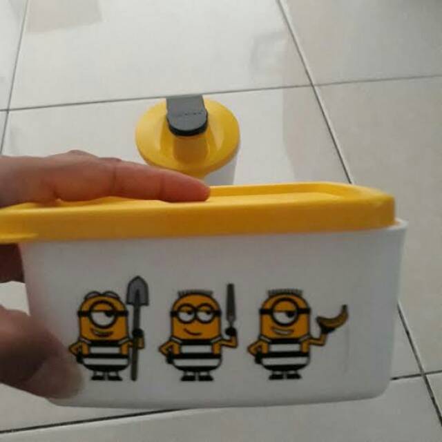 Jual Tupperware Minion Set | Shopee Indonesia