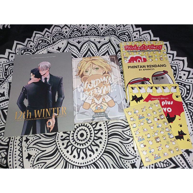 Jual doujinshi Yuri!!! on ice & Phintan Diary | Shopee Indonesia