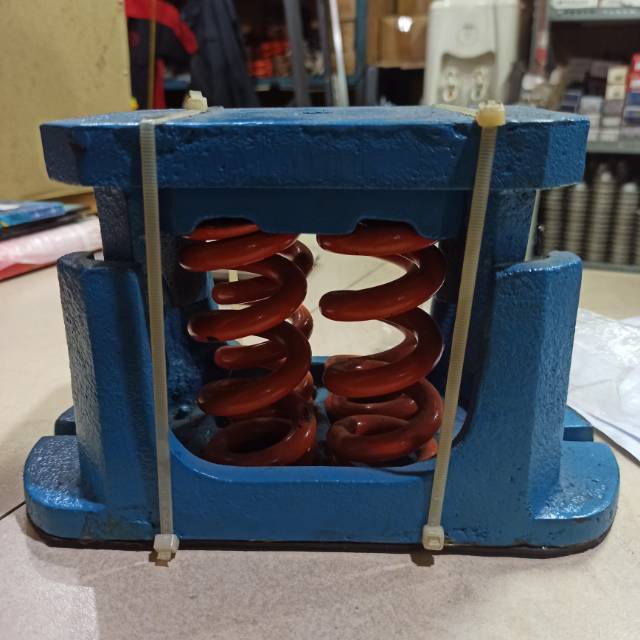 Jual SPRING MOUNTING 4PER UNTUK CHILER ATAU GENSET | Shopee Indonesia