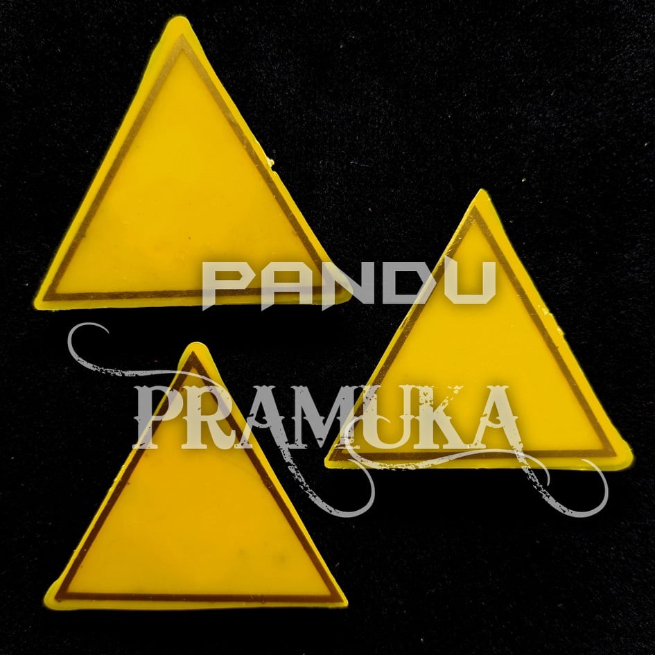Jual pin pramuka barung bahan mika warna kuning | Shopee Indonesia