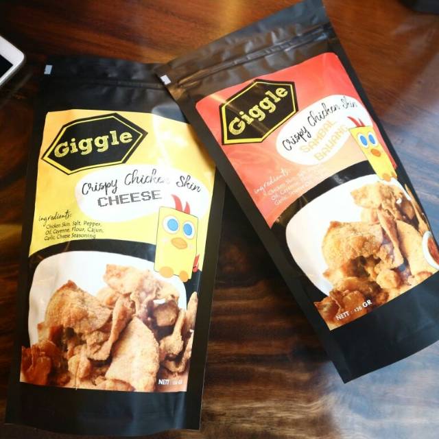 Jual Giggle Chicken Skin Cemilan keripik kulit ayam BANYAK VARIAN RASA ...