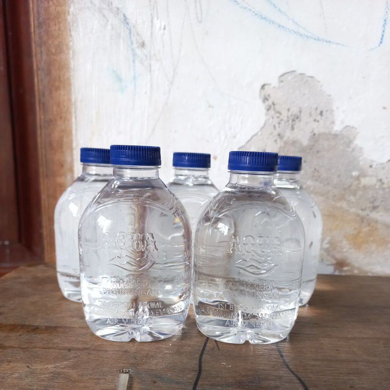Jual AQUA BOTOL MINI 220 ML | Shopee Indonesia