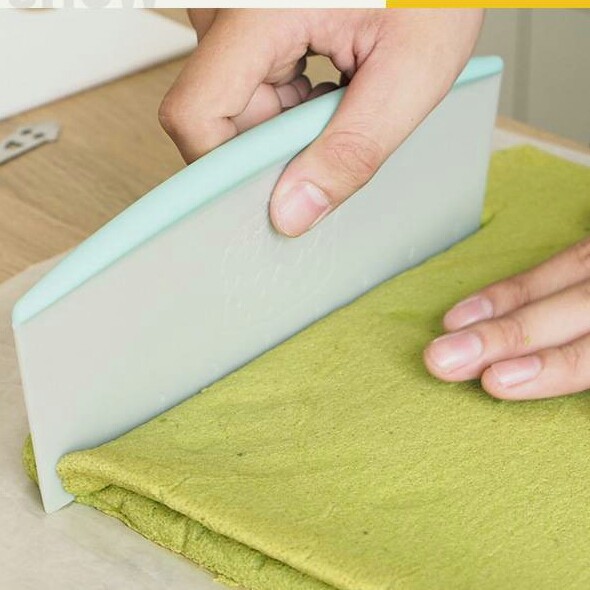 Jual premium dough cutter MINT GREEN / alat potong adonan roti/ alat ...