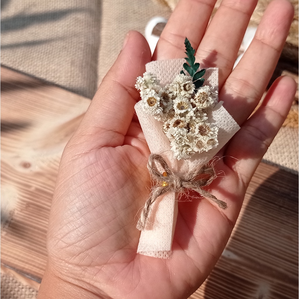 Jual (Ready stok) Mini Buket | Mini Bouquet | Bouquet Bunga Kering ...
