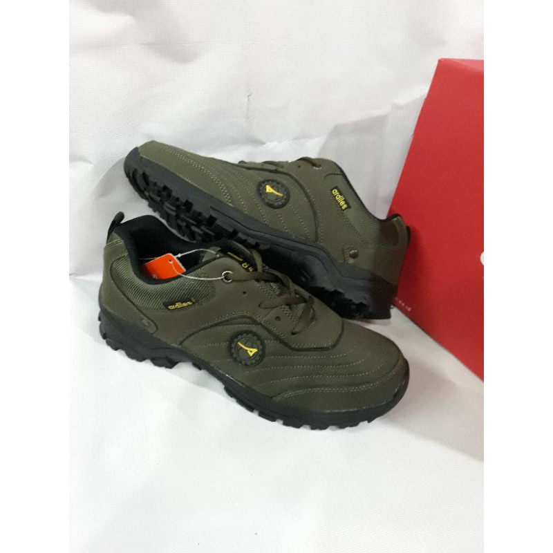 Jual sepatu hiking/gunung/camping Ardiles original backam | Shopee ...