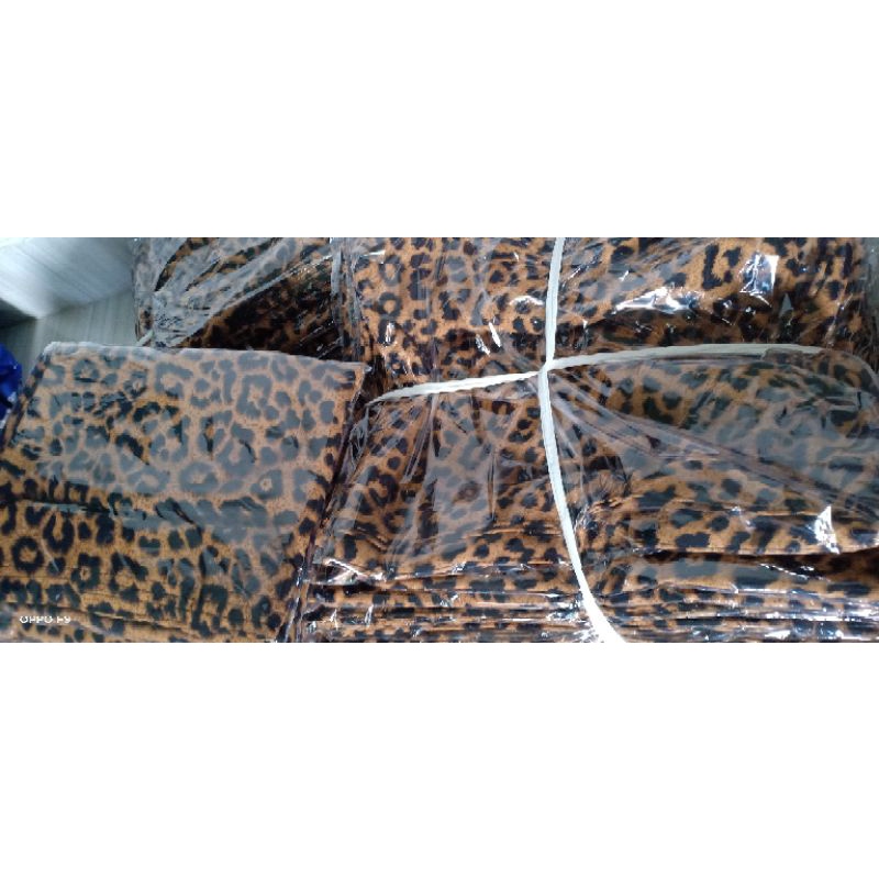Jual PASHMINA SEGIEMPAT WOLFIES | WOLFIS LEOPARD ORI / SEGI EMPAT ...