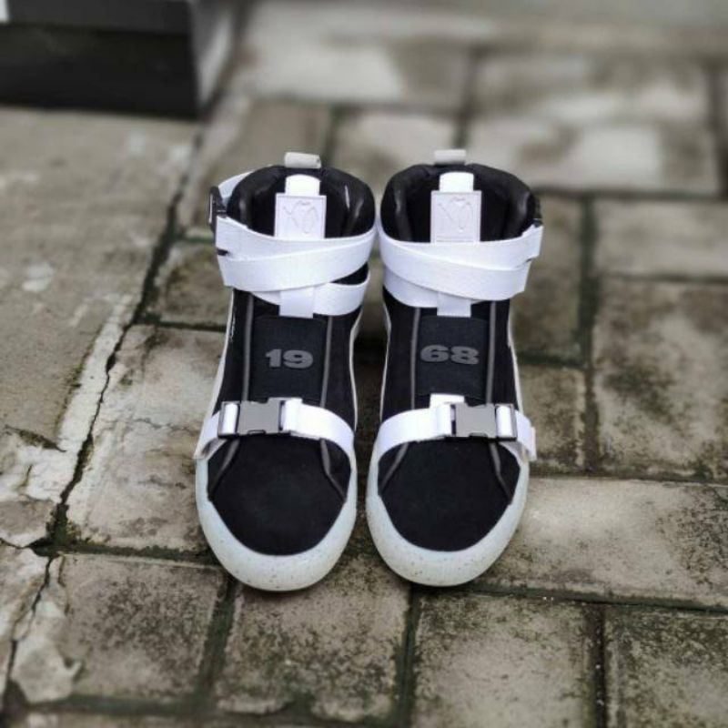 Jual PUMA X THE WEEKEND (PUMA HIGH) | Shopee Indonesia
