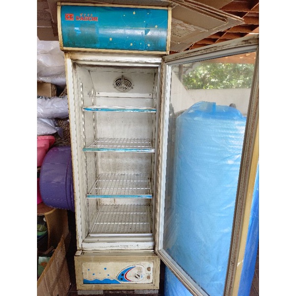 Jual SHOWCASE DAIICHI SHOW CASE DAICHI KULKAS MINUMAN 1 PINTU BEKAS ...