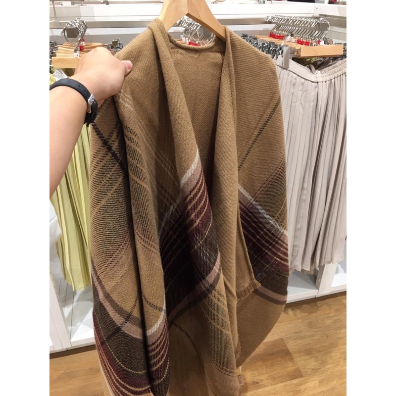 Jual UNIQLO SYAL 2WAY ORI SALE!!! | Shopee Indonesia