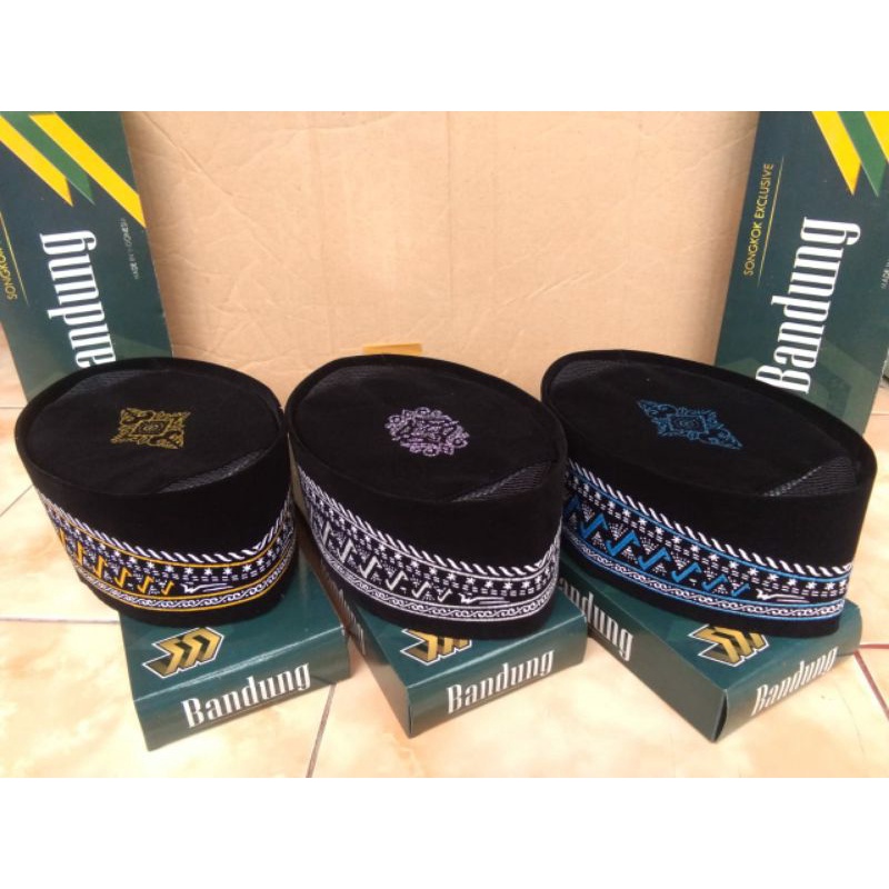 Jual Peci Dewasa Peci Anak Peci Hitam Sablon Lengkap AC Songkok Hitam ...