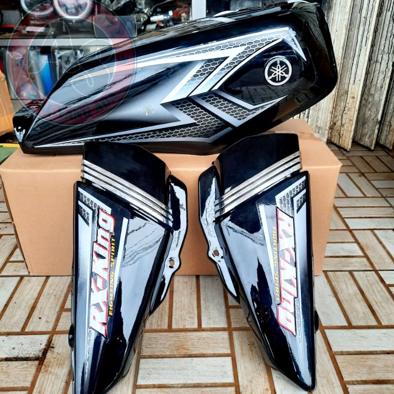 Jual TANGKI RX KING 2004 HITAM LIS SILVER LENGKAP BOX AKI DAN EMBLEM ...
