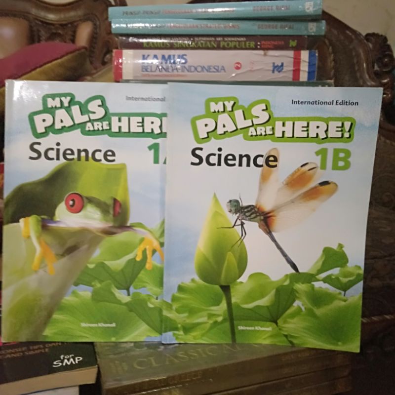 Jual ORI MULUS 2 BUKU MY PALS ARE HERE SCIENCE 1A DAN 1B | Shopee Indonesia