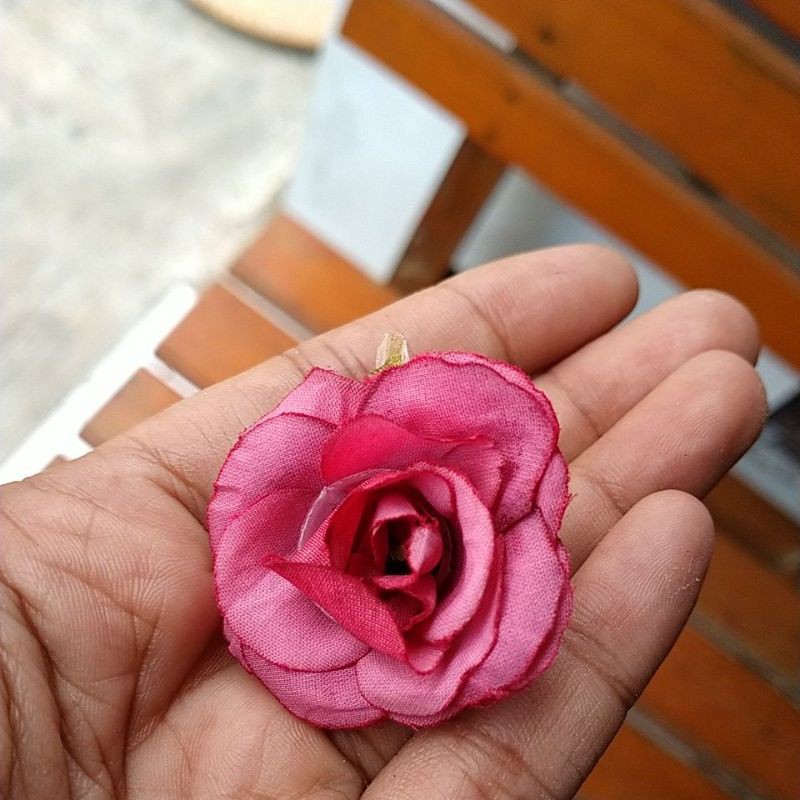 Jual Bunga mawar 4 cm new bahan mahar dan bahan craft Hiasan Mahar ...