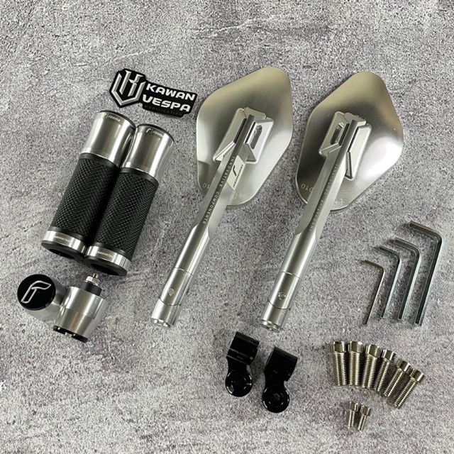 Jual Spion Rizoma Ellise + Handgrip chrome CNC universal - vespa sprint ...