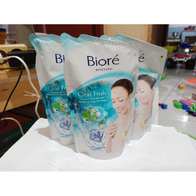 Jual Biore Body Foam Freshy Blossom Clear Refill 400ml 400 ml | Shopee Indonesia