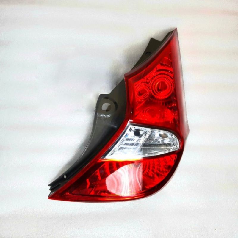 Jual Lampu stop lamp Hyundai Grand Avega Original Genuine Part 92401 ...