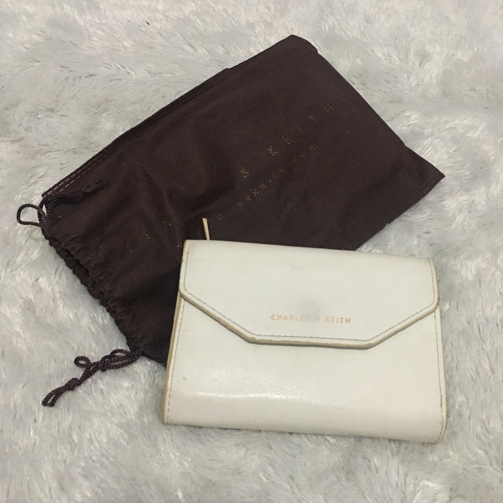 Jual dompet charles & keith CNK 100% original white putih | Shopee ...