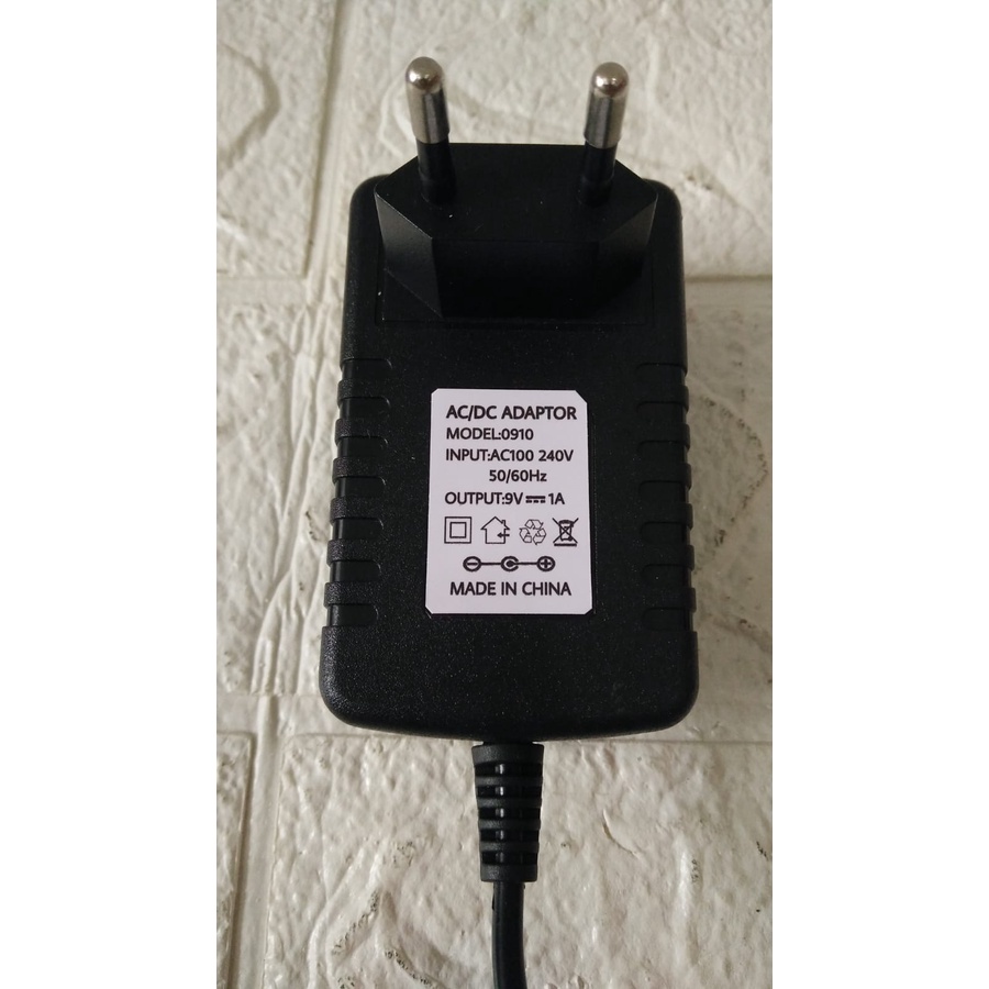 Jual AC/DC ADAPTOR 9V 1A model:0910 Jek DC 5.5mm X 2.1mm - 2.5mm ...
