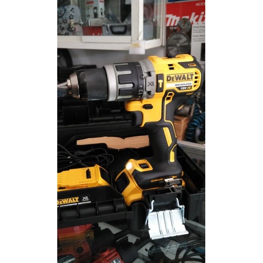 Jual Dewalt DCD796D2 DCD796 Cordless Brushless Hammer Drill 18V Bor ...