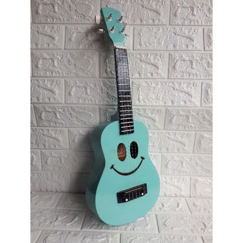 Jual UKULELE SMILE (KENCRUNG) | Shopee Indonesia