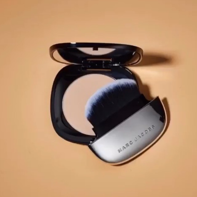 Jual Marc Jacobs Beauty Accomplice Instant Blurring Beauty Powder (50 ...