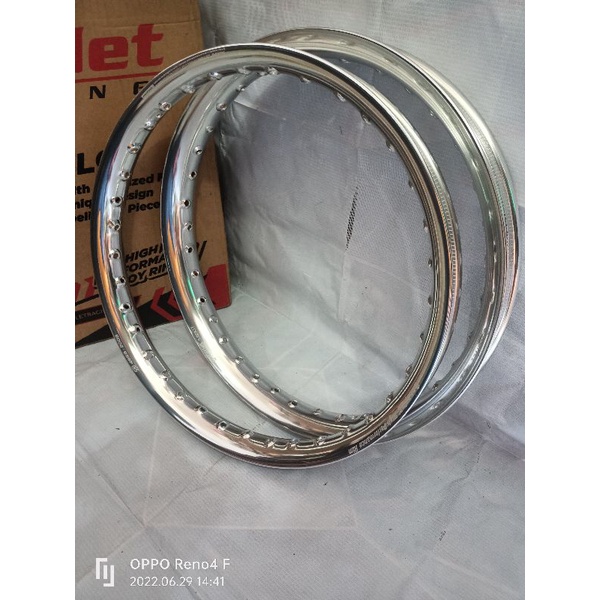 Jual RODA VELG TIPE BULAT RING 17 X160/140 SILVER MEREK SCARLET VELG ...