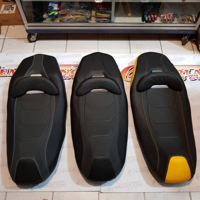 Jual XMAX - JOK SADEL MBTECH DEK ORIGINAL YAMAHA XMAX 250 | Shopee ...