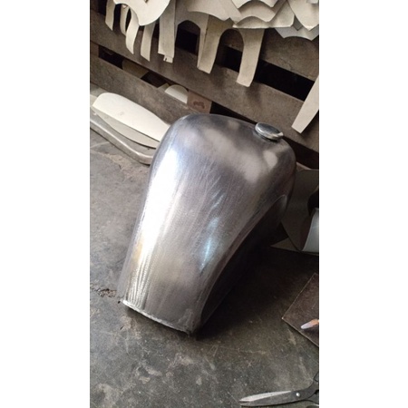Jual tangki RE,tangki custom,tangki royal enfield,royal enfield ...