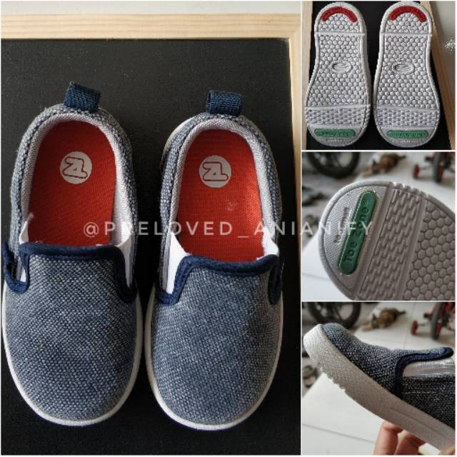 Jual LIKE NEW SEPATU ANAK TOEZONE BRANDED ORIGINAL | Shopee Indonesia