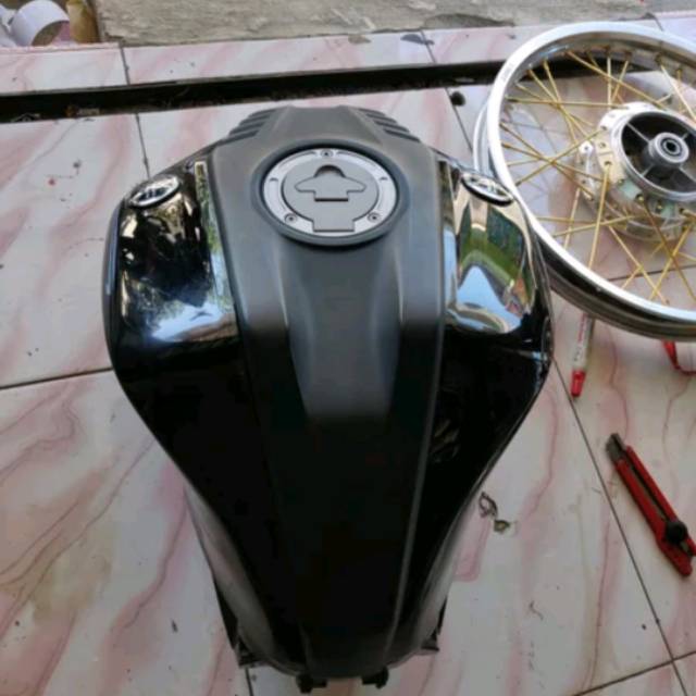 Jual Tangki r15 v3 original tangki r15 vva bisa modif vixion | Shopee ...