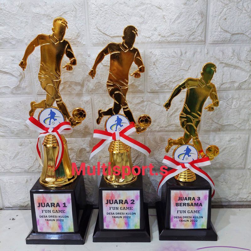 Jual PIALA TROPHY BOLA FUTSAL 35 CM BAGUS | Shopee Indonesia