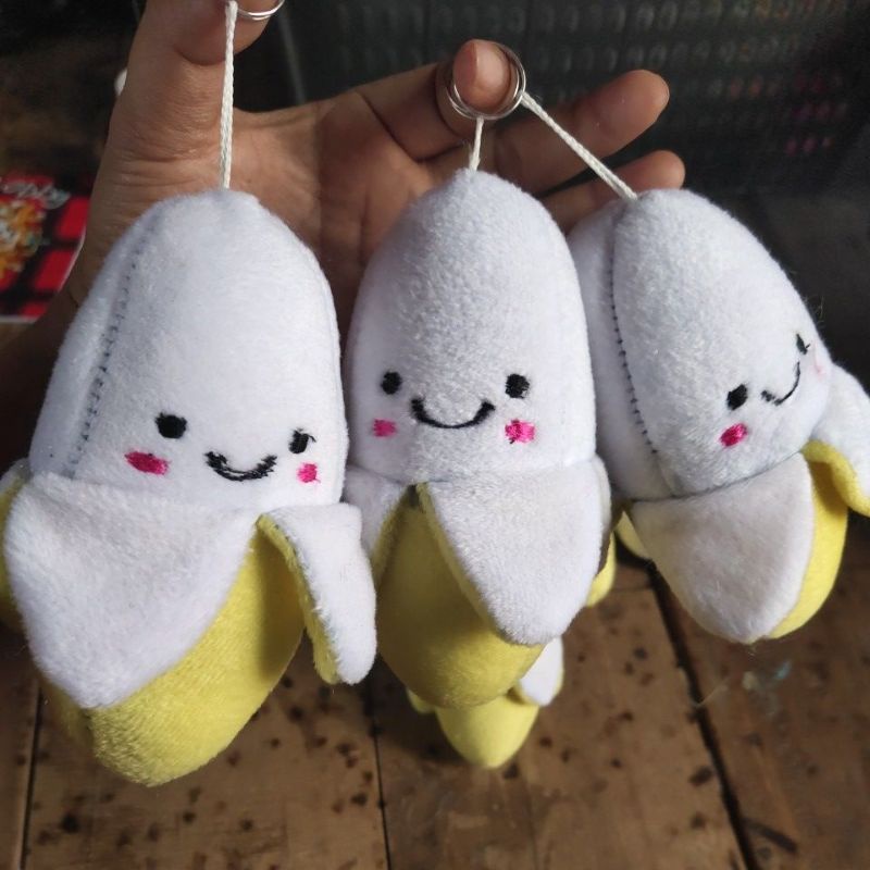 Jual Gantungan Boneka pisang lucu | boneka pisang | boneka pisang ganci ...