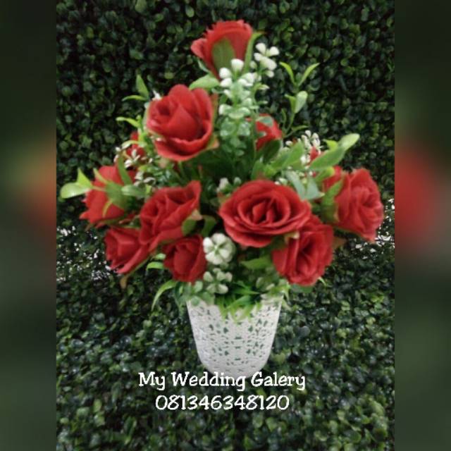 Jual Rangkaian bunga mawar artificial merah | Shopee Indonesia