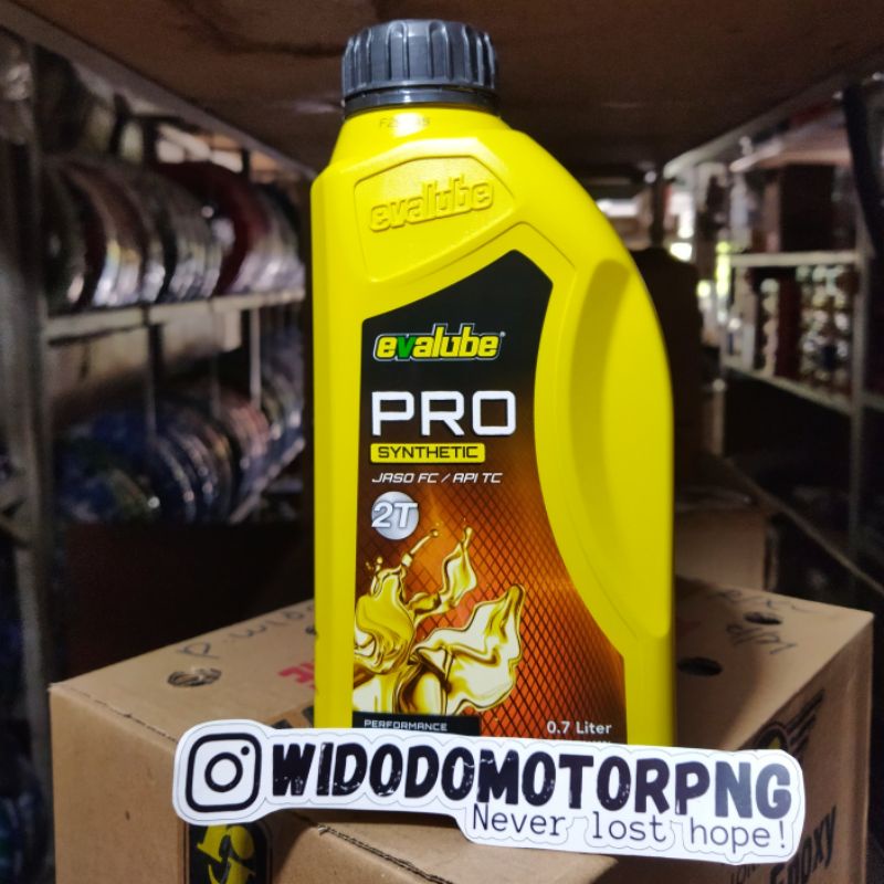 Jual OLI EVALUBE PRO 2T 0.7L | OLI SAMPING MOTOR EVALUBE PRO | Shopee ...
