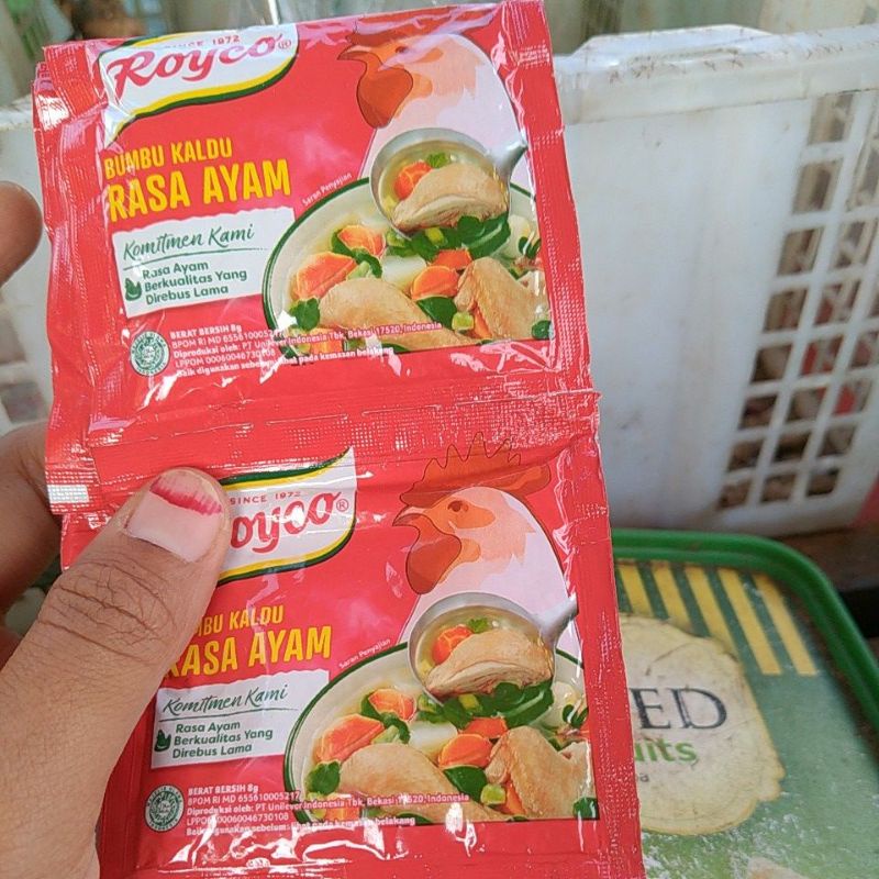 Jual royco rasa sapi rasa ayam 8gram 1 renteng/12 pcs 5000 | Shopee ...
