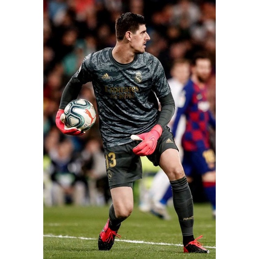 Jual POSTER TERBARU THIBAUT COURTOIS KIPER REAL MADRID / PIALA EROPA ...