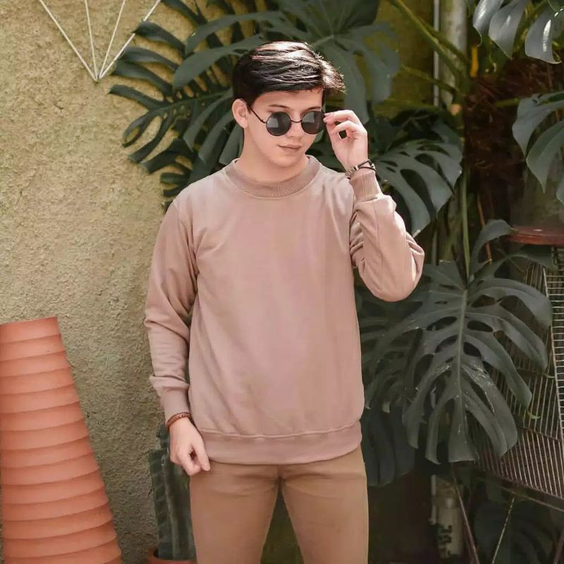 Jual BASIC SWITER POLOS HITAM | CREWNECK SWEATER POLOS PRIA WANITA M L ...