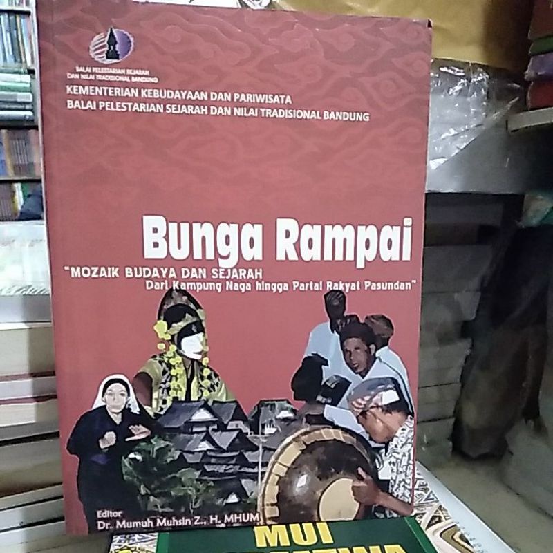 Jual Bunga Rampai.mozaik budaya dan sejarah dari kampung naga hingga ...