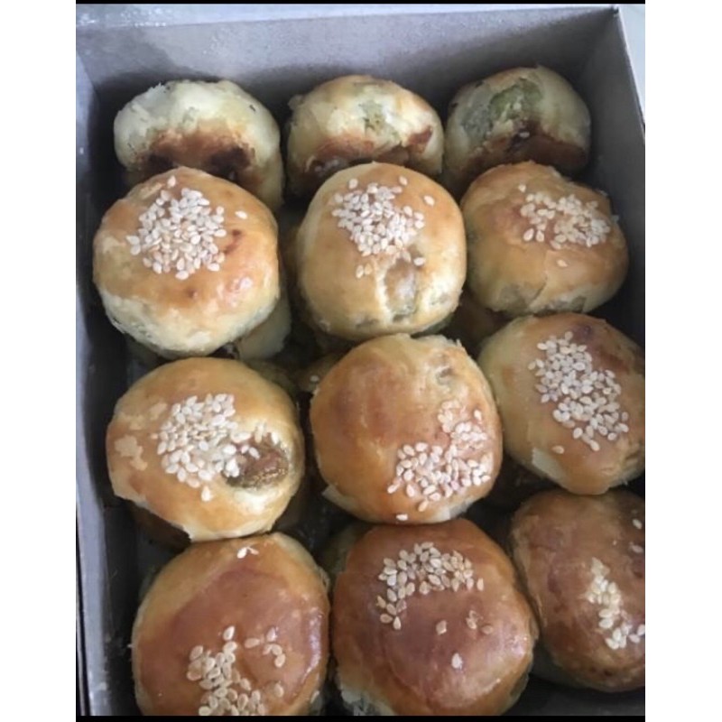 Jual kue kacang cap rajawali ( cap kharisma) tidak menerima komplain ...