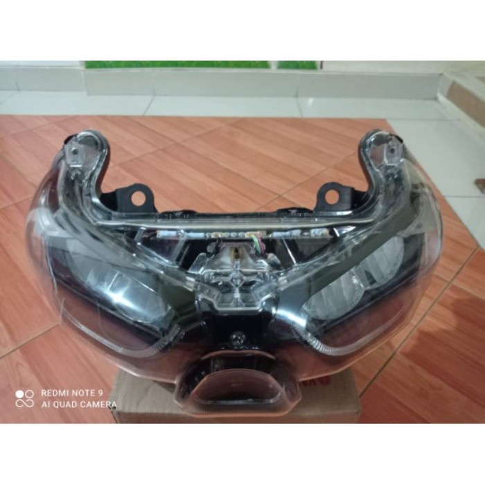 Jual Reflektor lampu depan Yamaha XMAX 250cc Original | Shopee Indonesia