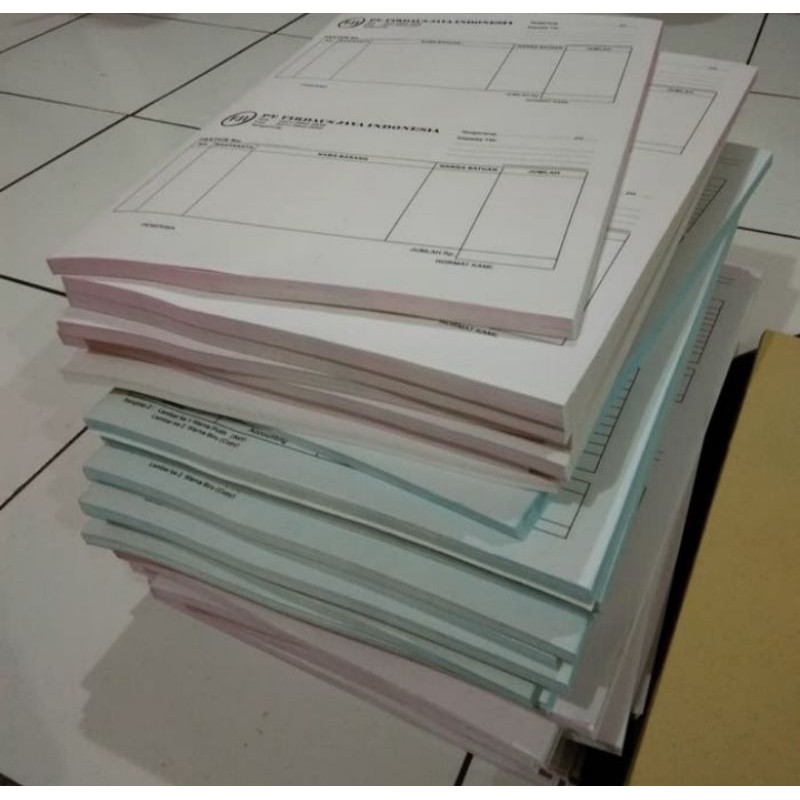 Jual Cetak nota 1 warna 3ply 30 buku1/3 folio nomorator | Shopee Indonesia