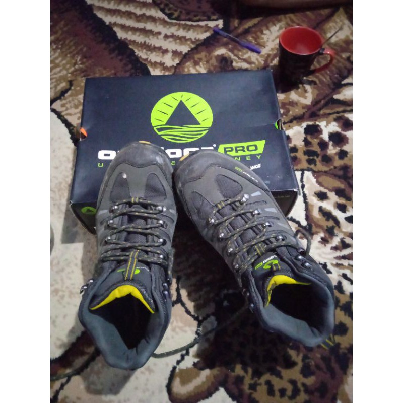 Jual sepatu pro outdoor | Shopee Indonesia