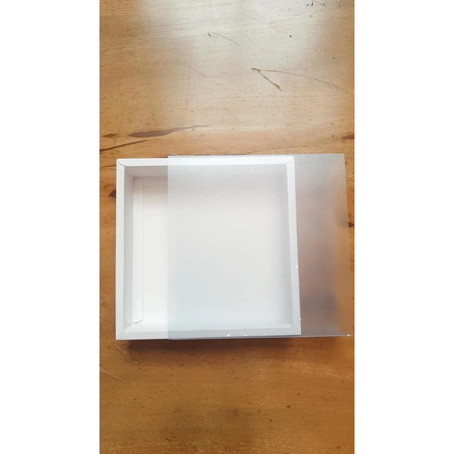 Jual 20x20x5cm BOX PUTIH POLOS TUTUP MIKA BURAM | Shopee Indonesia
