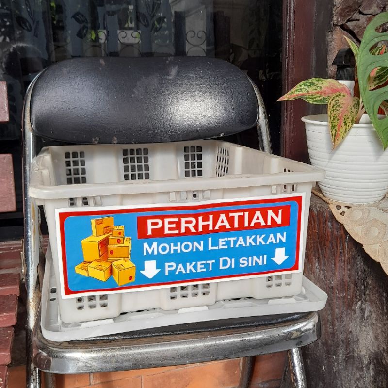 Jual Stiker "Perhatian Mohon Letakkan Paket Di Sini" | Shopee Indonesia